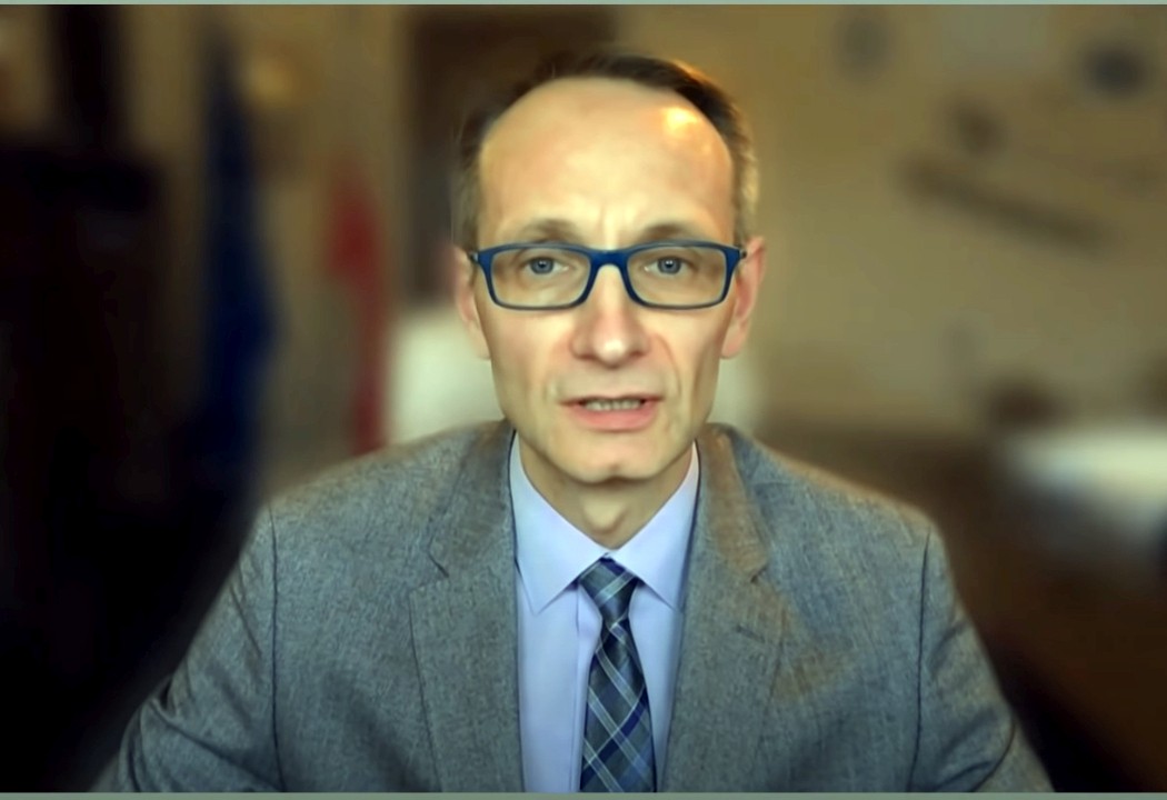 Czy mamy za chwilę szansę wrócić do normalnego życia? - prof. Grzegorz ... Czy mamy za chwilę szansę wrócić do normalnego życia? - prof. Grzegorz ...