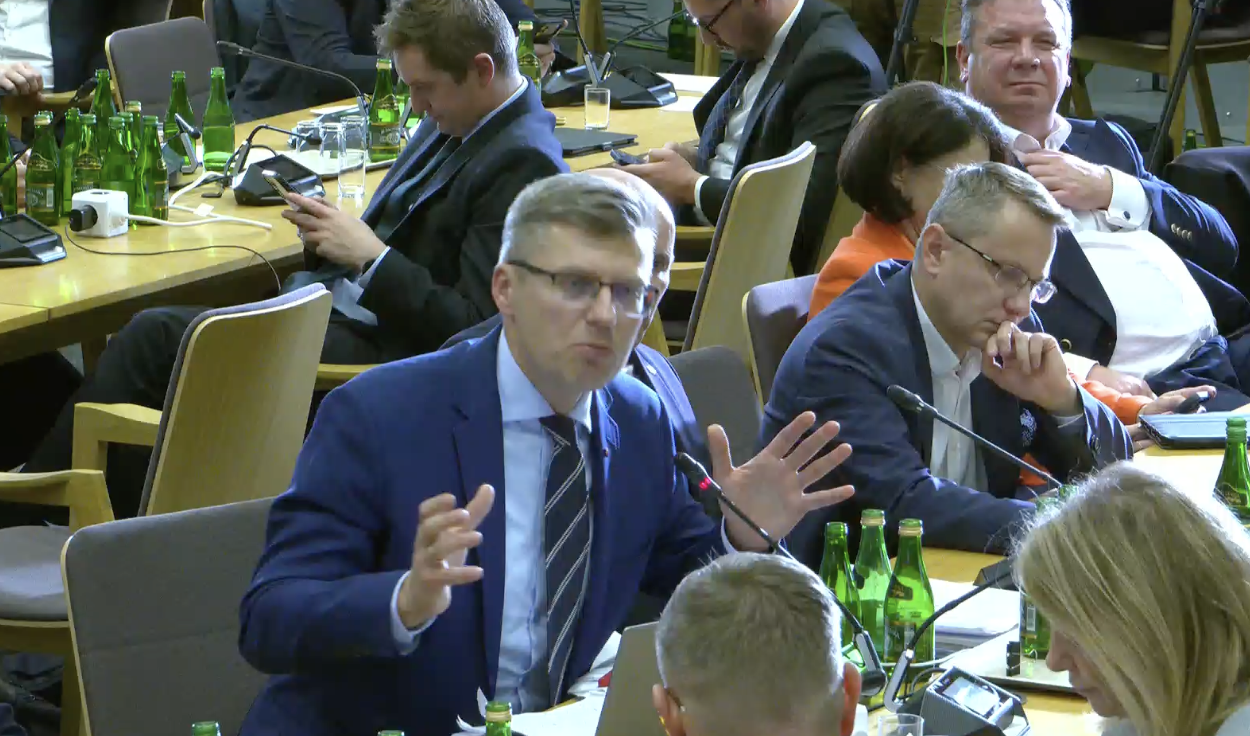 Oby nie było mordu sejmowego | rel. z kom. sejmowej nt. zgody na ...